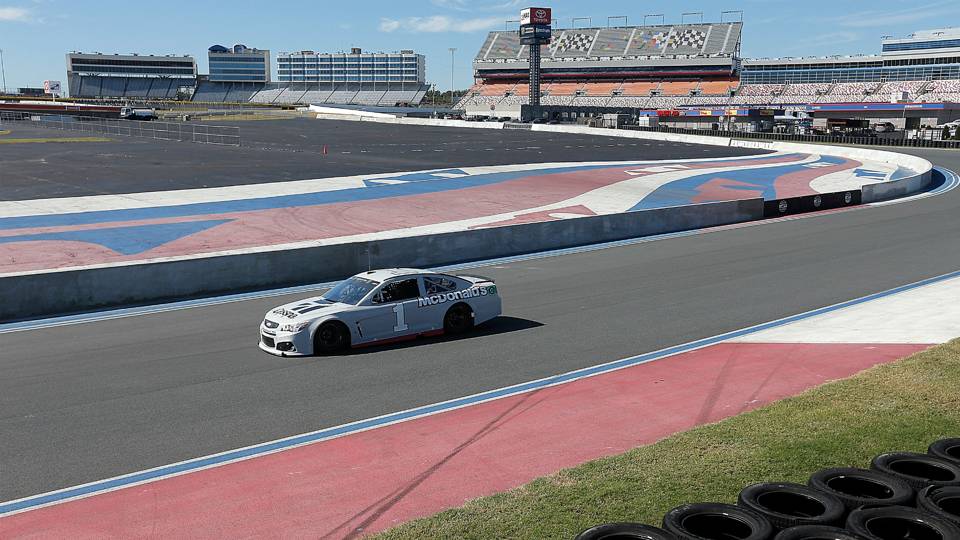 Watch Charlotte Motor Speedways New Road Course Comes Alive In 360 Degree Cockpit Video