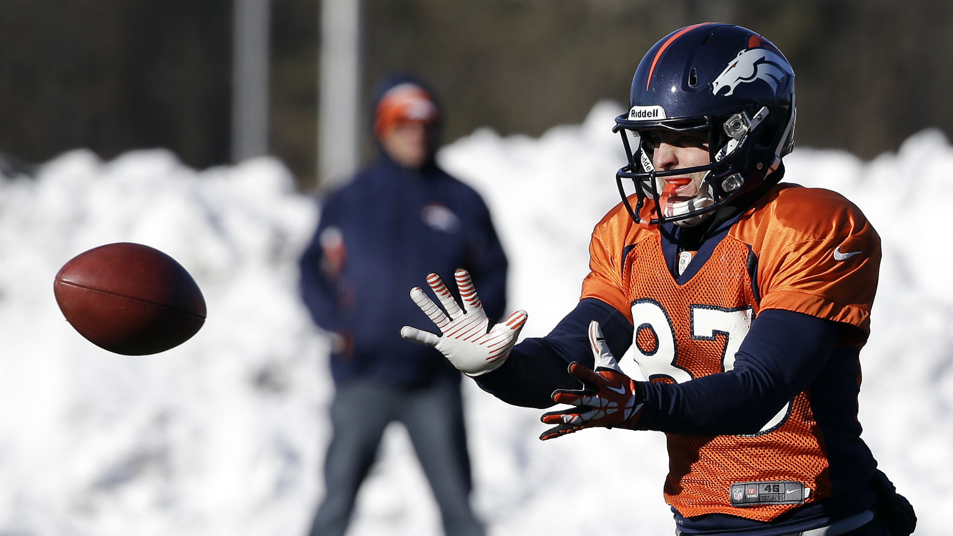 Wes Welker Was Handing Out 100 Bills At The Kentucky Derby Nfl