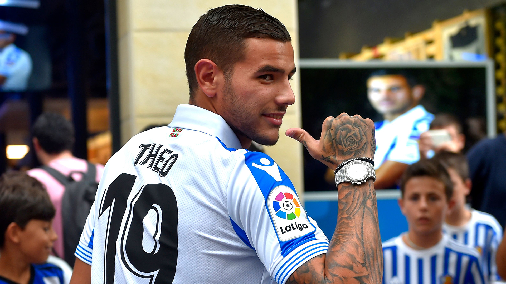 Real Madrid transfer news: AC Milan complete €20m Theo Hernandez ...
