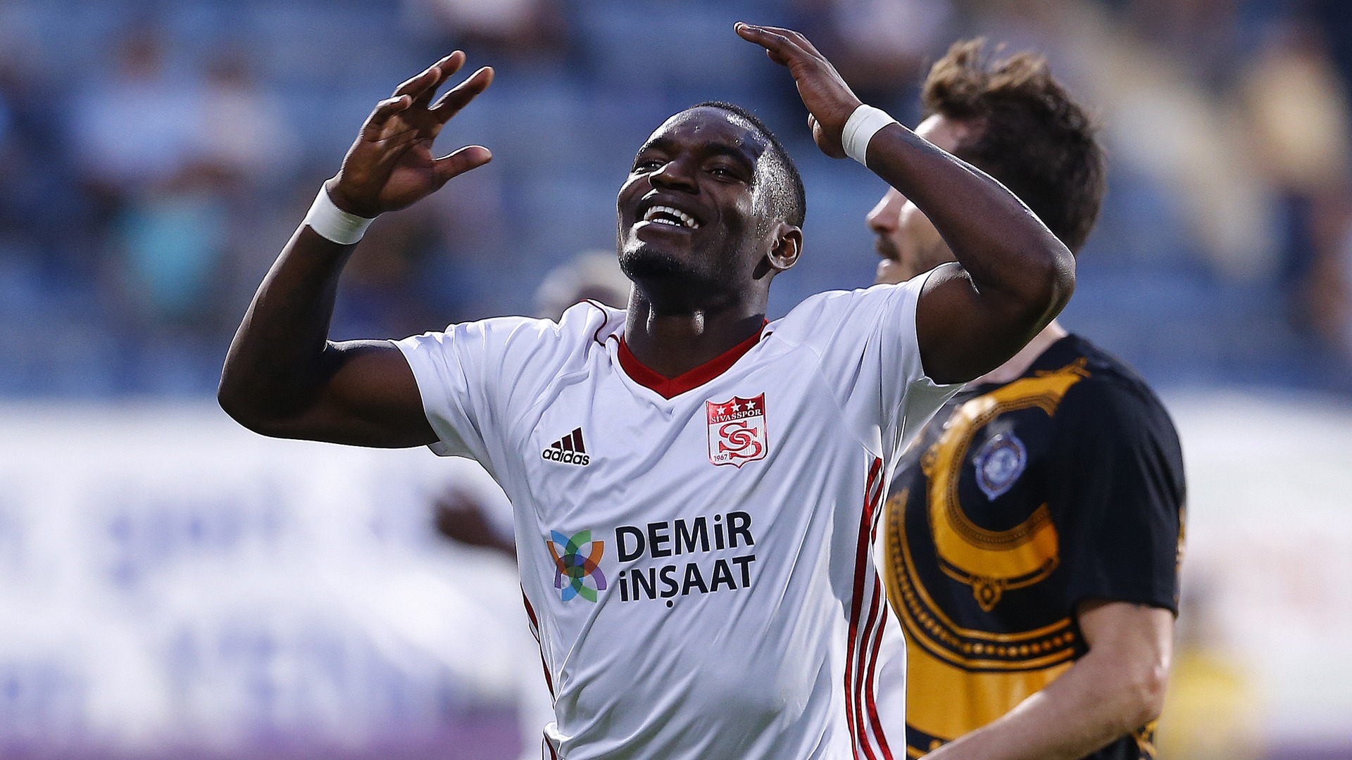Thievy Bifouma on target as Alanyaspor hold Sivasspor | 15 Minute News