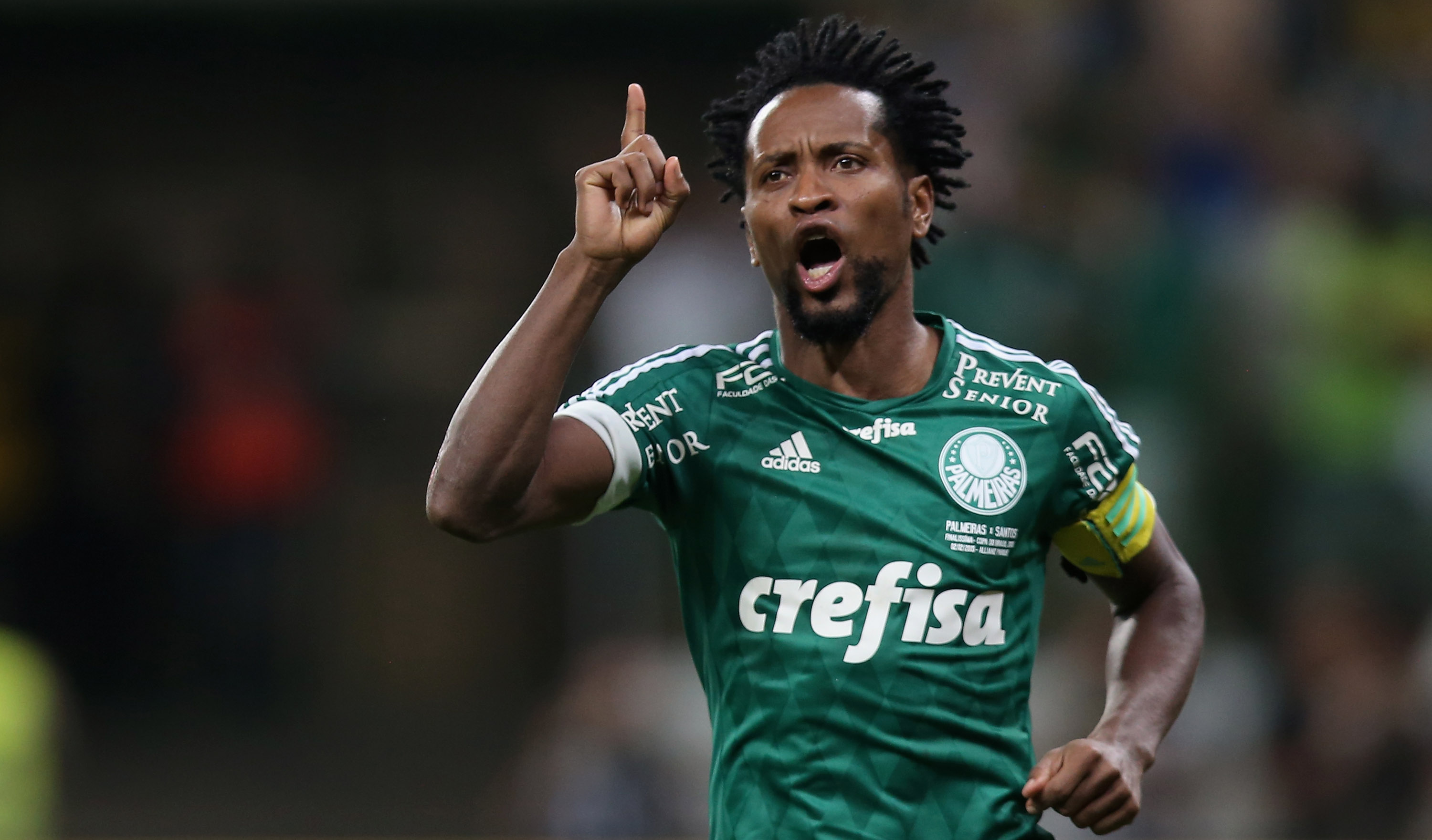 Gigante, Zé Roberto se aposenta pelo Palmeiras e recebe elogios | Goal.com
