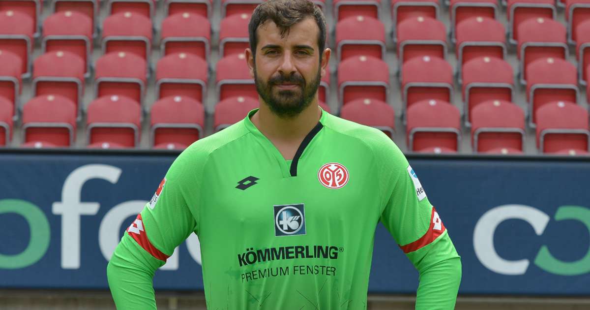 Serie B, la Juve Stabia pensa a Curci per la porta