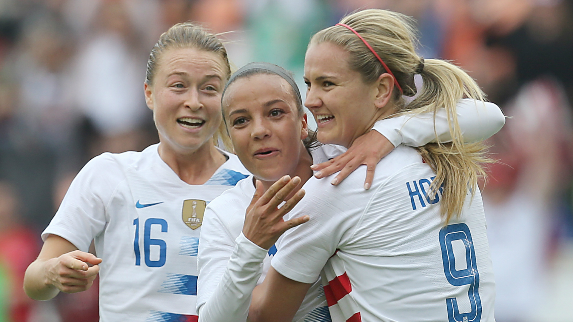 Lloyd scores 100th goal as USWNT thrashes Mexico | 15 Minute News