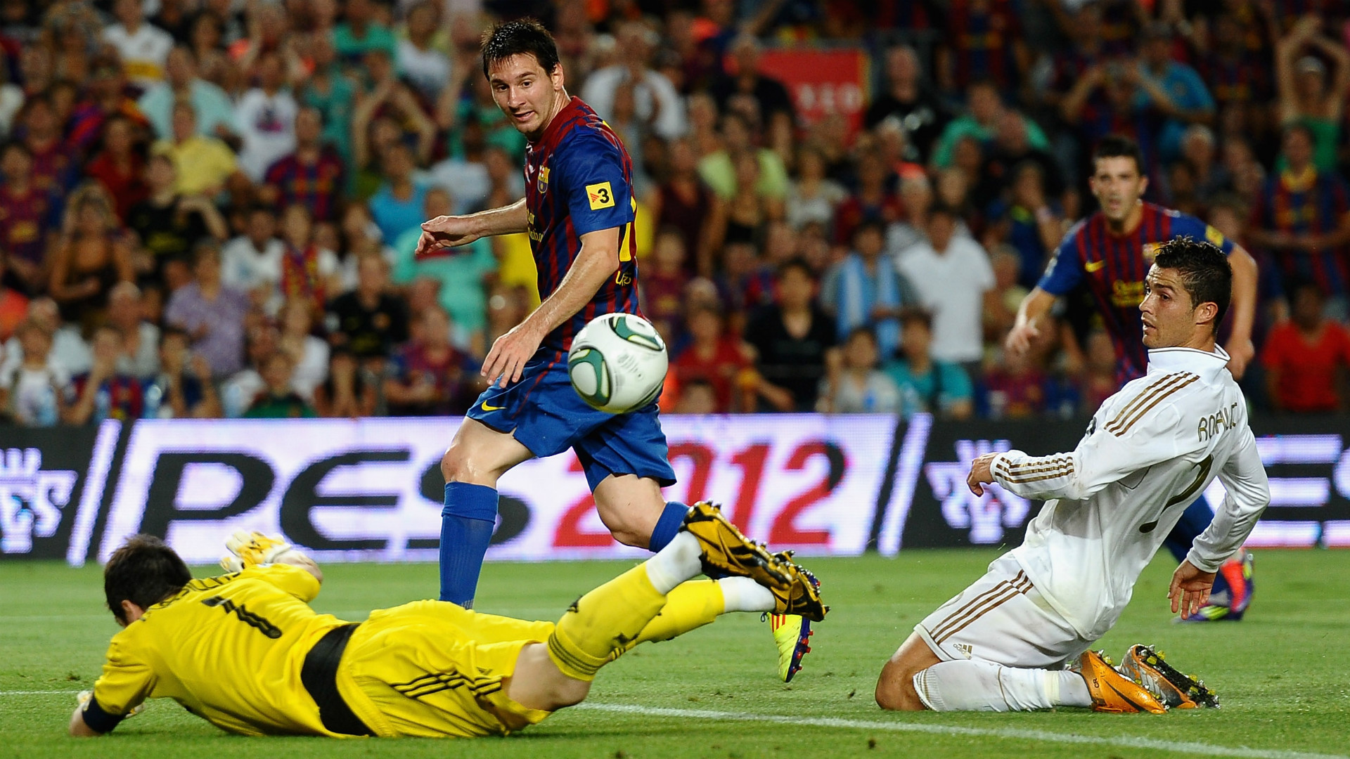 Lionel Messi Cristiano Ronaldo Barcelona Real Madrid Spanish Supercup 2011