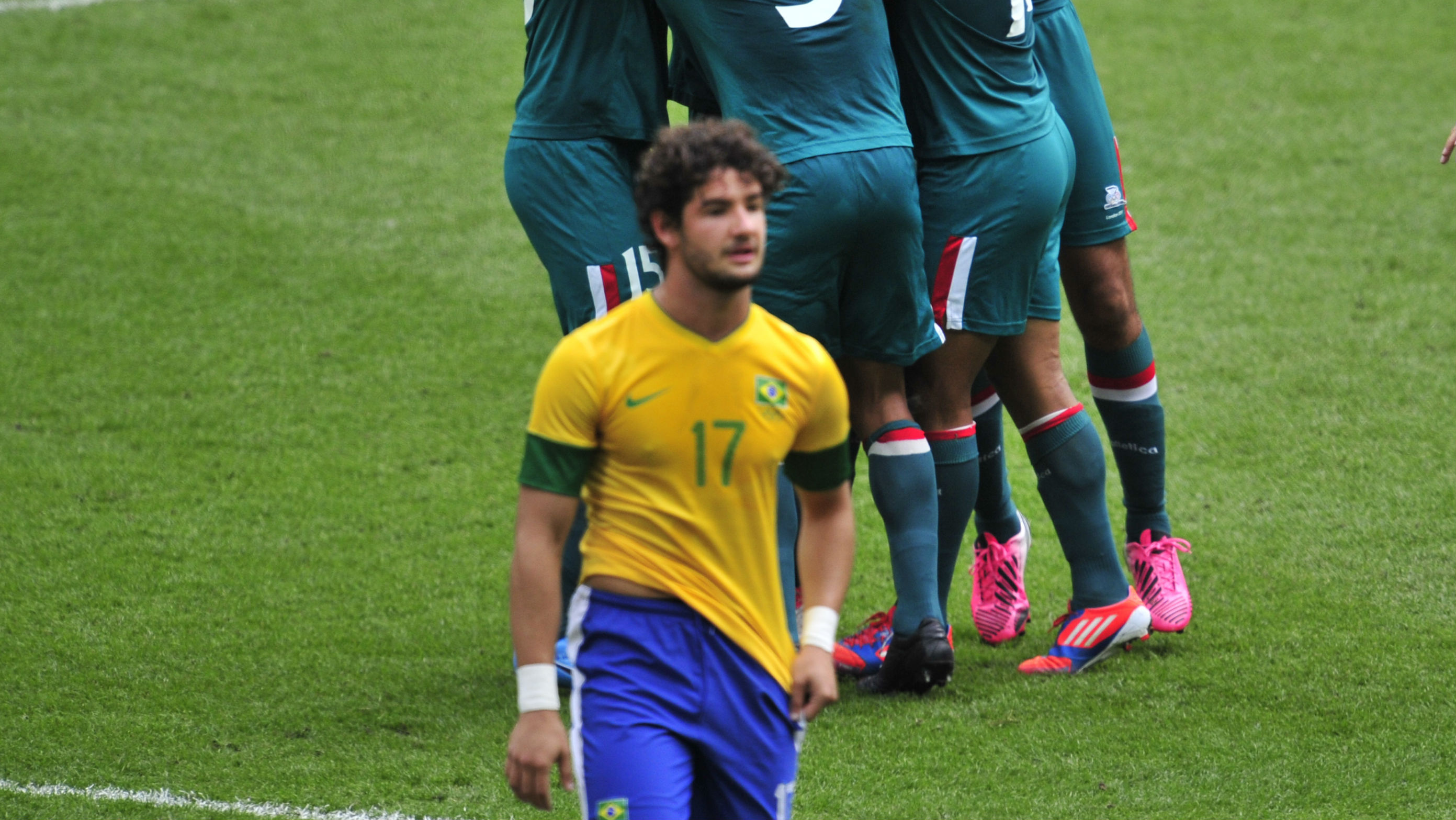 Alexandre Pato ainda sonha em voltar para a Seleção, e fala sobre ...