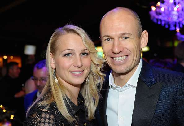 Arjen Robben y su esposa Bernadien. - Goal.com