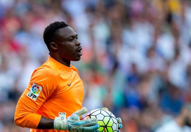 Carlos Kameni helps Malaga keep Barcelona at bay - Goal.com