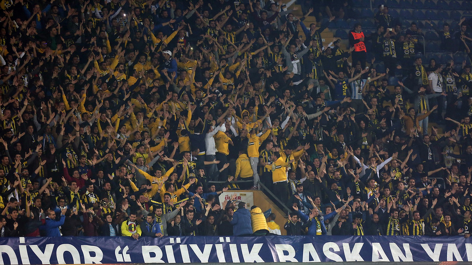 Fenerbahce fans - Goal.com