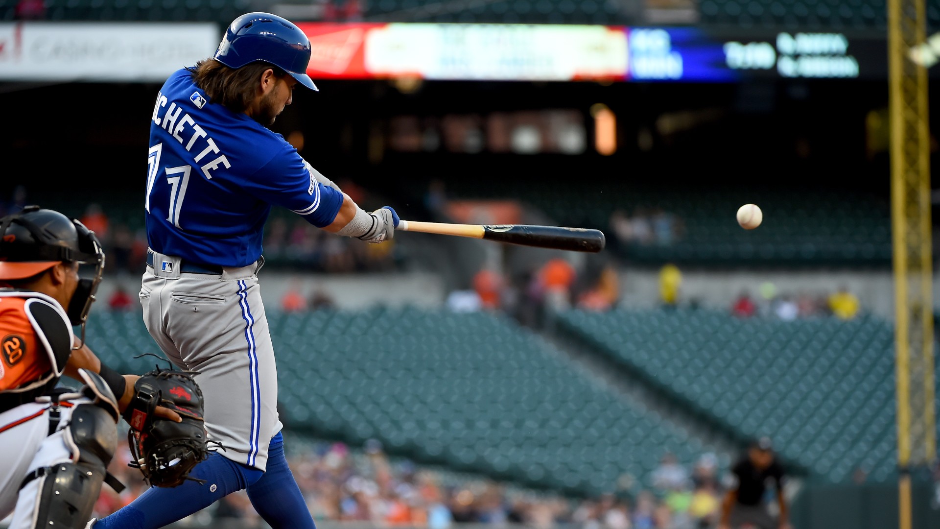 Blue Jays' Bo Bichette continues hot start, extends hitting streak vs ...