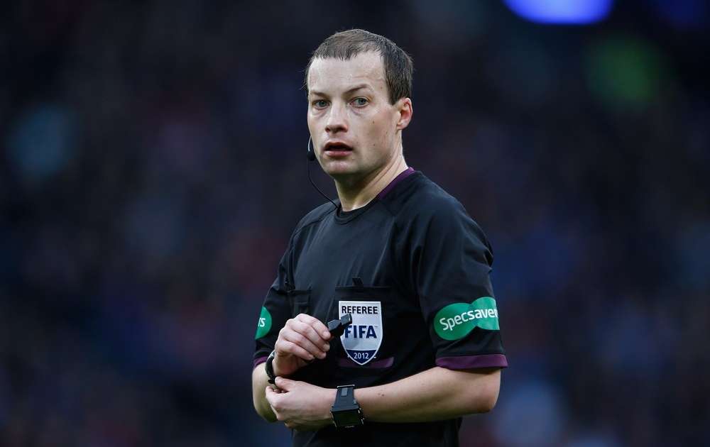 ¿Quién es William Collum, el árbitro del Juventus vs. Valencia de ...