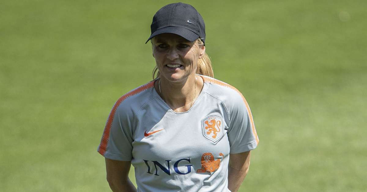 USA's first World Cup-winning coach excited about former pupil Wiegman ...