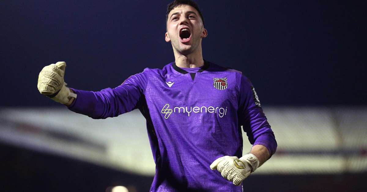 John Dreyer full of praise for Max Crocombe as Burton claim draw at Wycombe