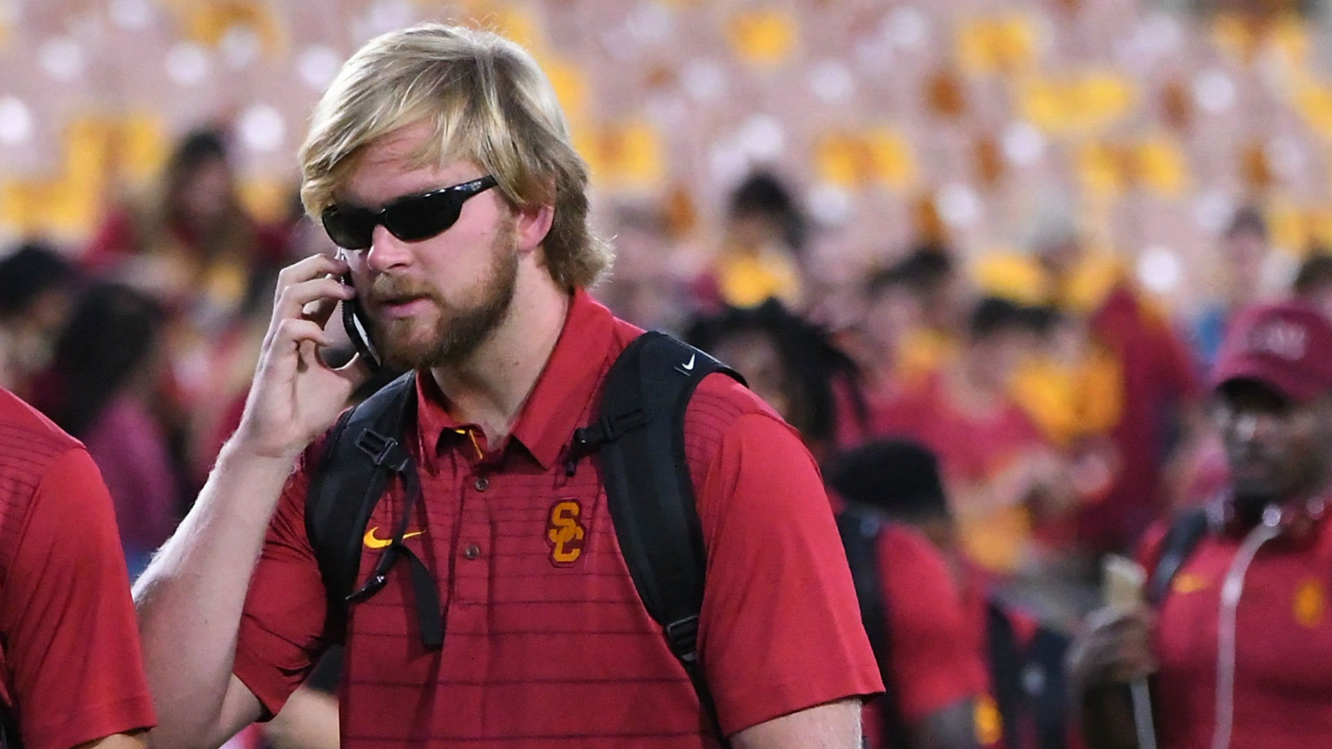 Blind long snapper Jake Olson crushes 17 bench-press reps for cancer ...