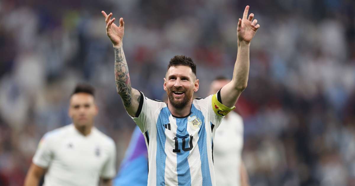 Messi back to his best after 'walking around' earlier in World Cup ...
