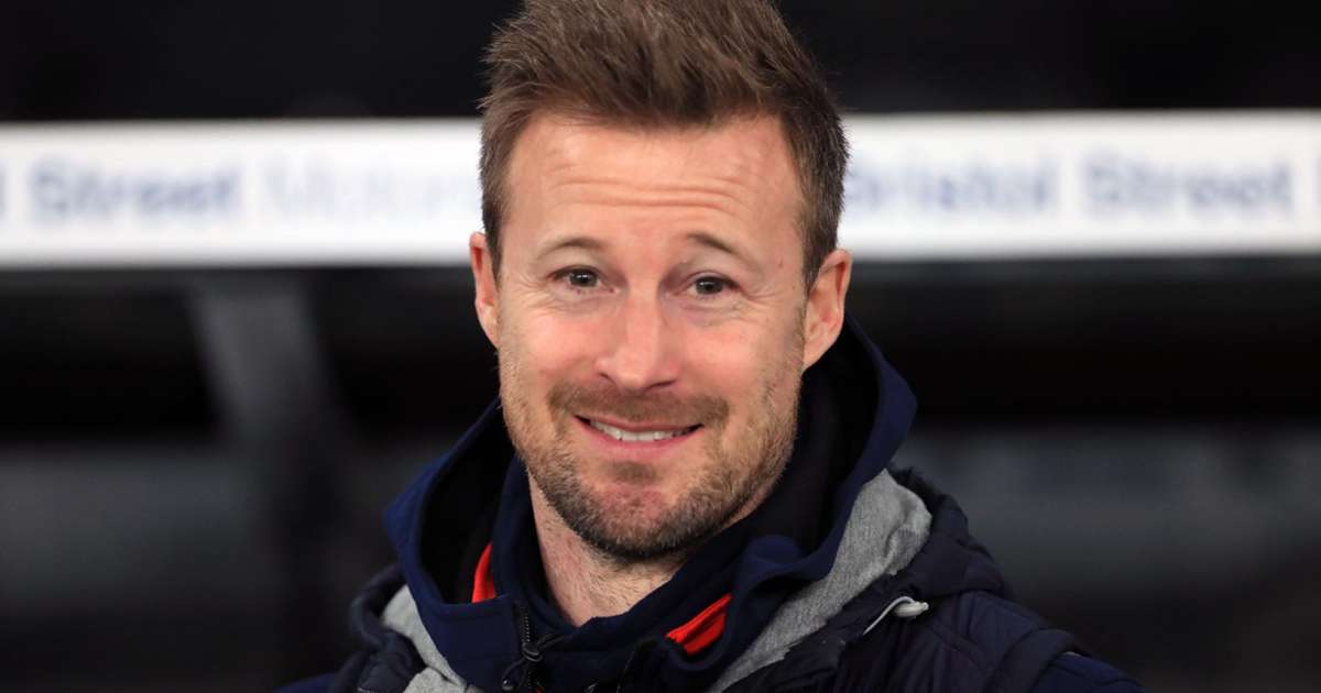 Cheltenham’s reaction at Wycombe delights Wade Elliott