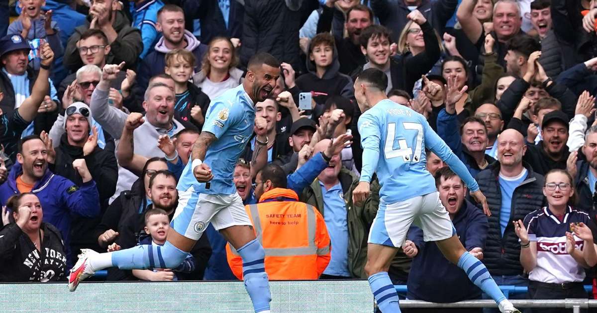Man City march on despite Rodri red card