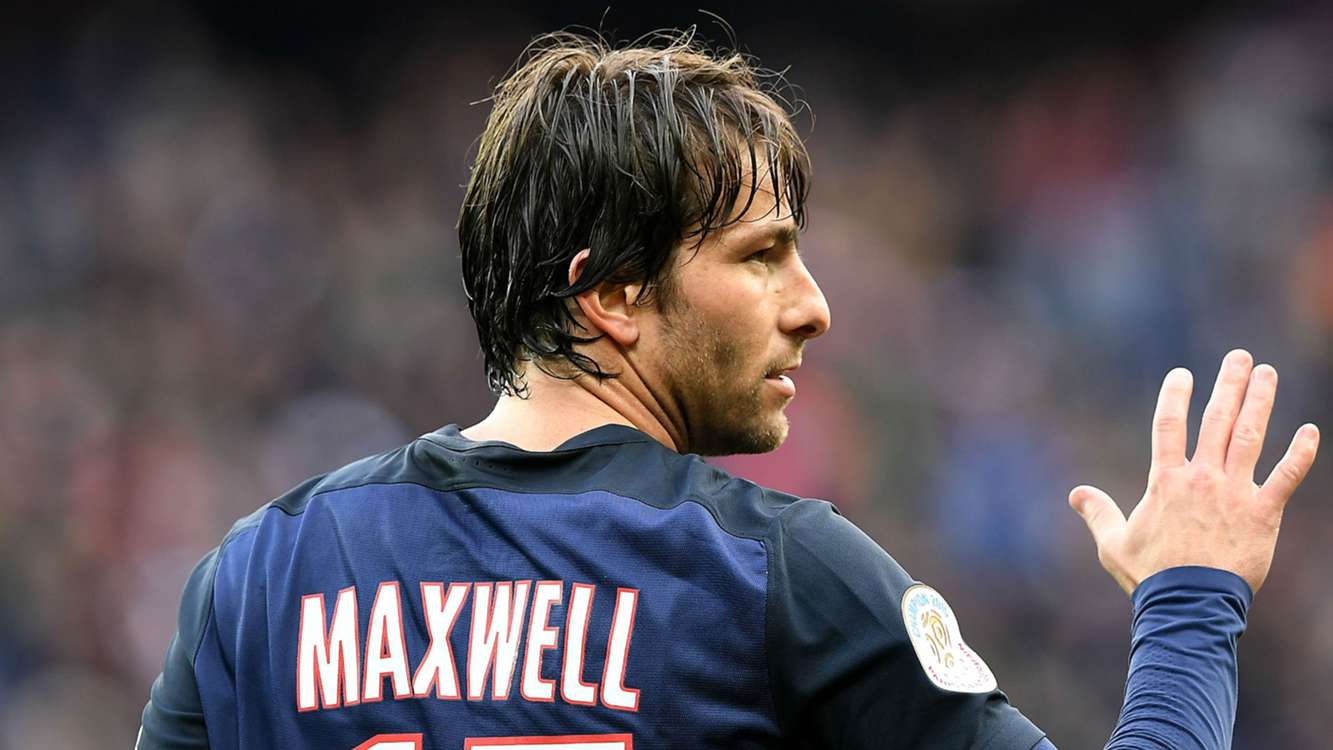 Football | Maxwell signs one-year Paris Saint-Germain extension | SPORTAL