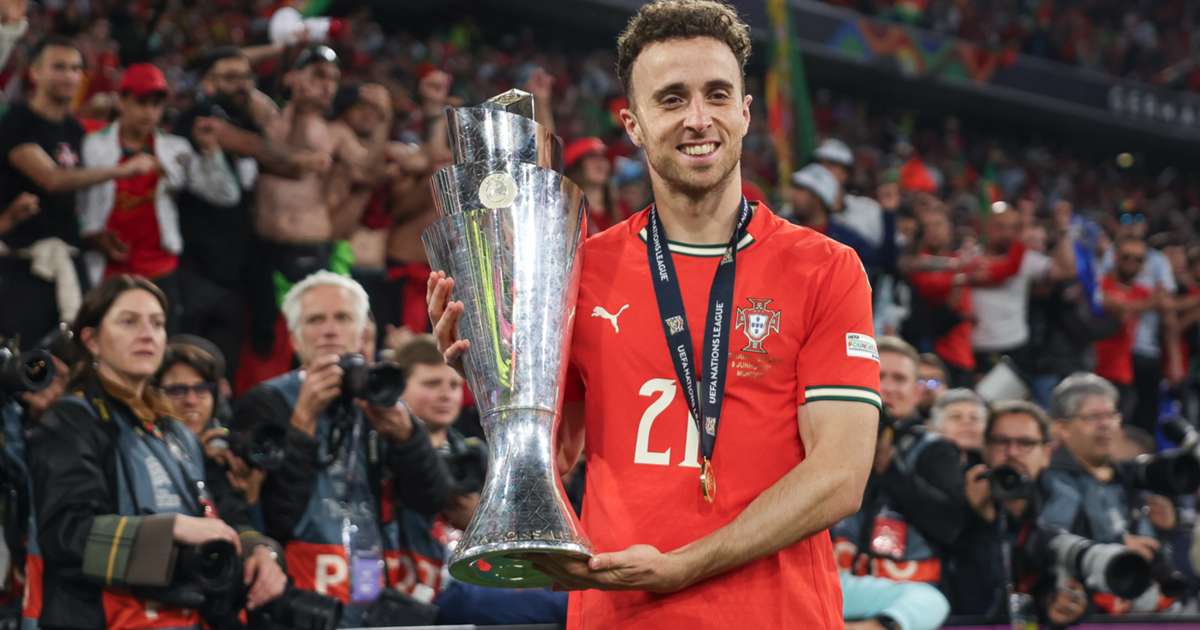 Martinez says Portugal will have 27 players 'plus one' at World Cup ...