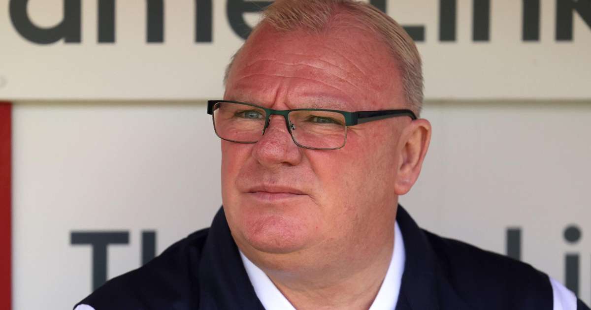 Steve Evans pays tribute to ‘fantastic’ squad as on-song Stevenage end ...