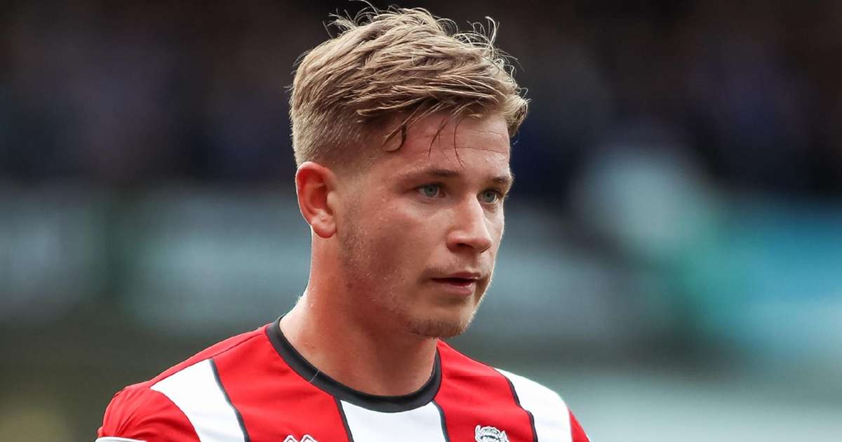 Max Sanders strike helps Leyton Orient close gap on play-off chasing ...