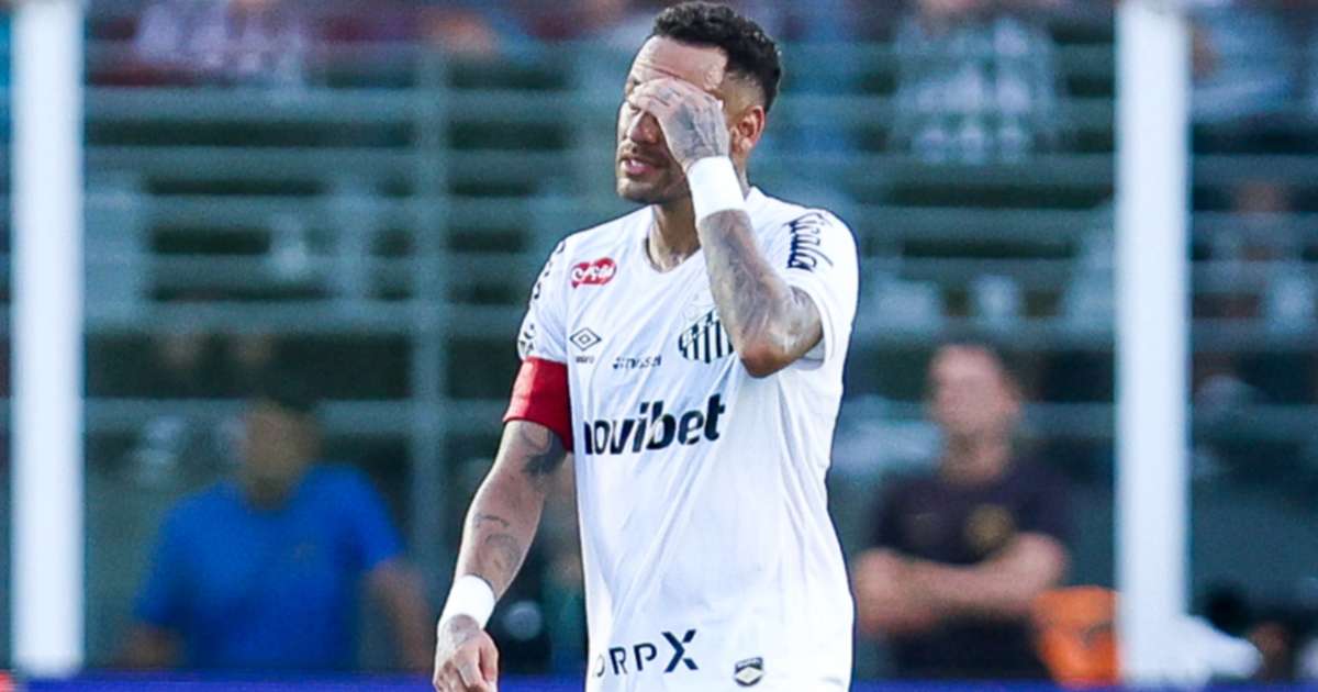 Neymar 'angry and sad' over Brazil omission