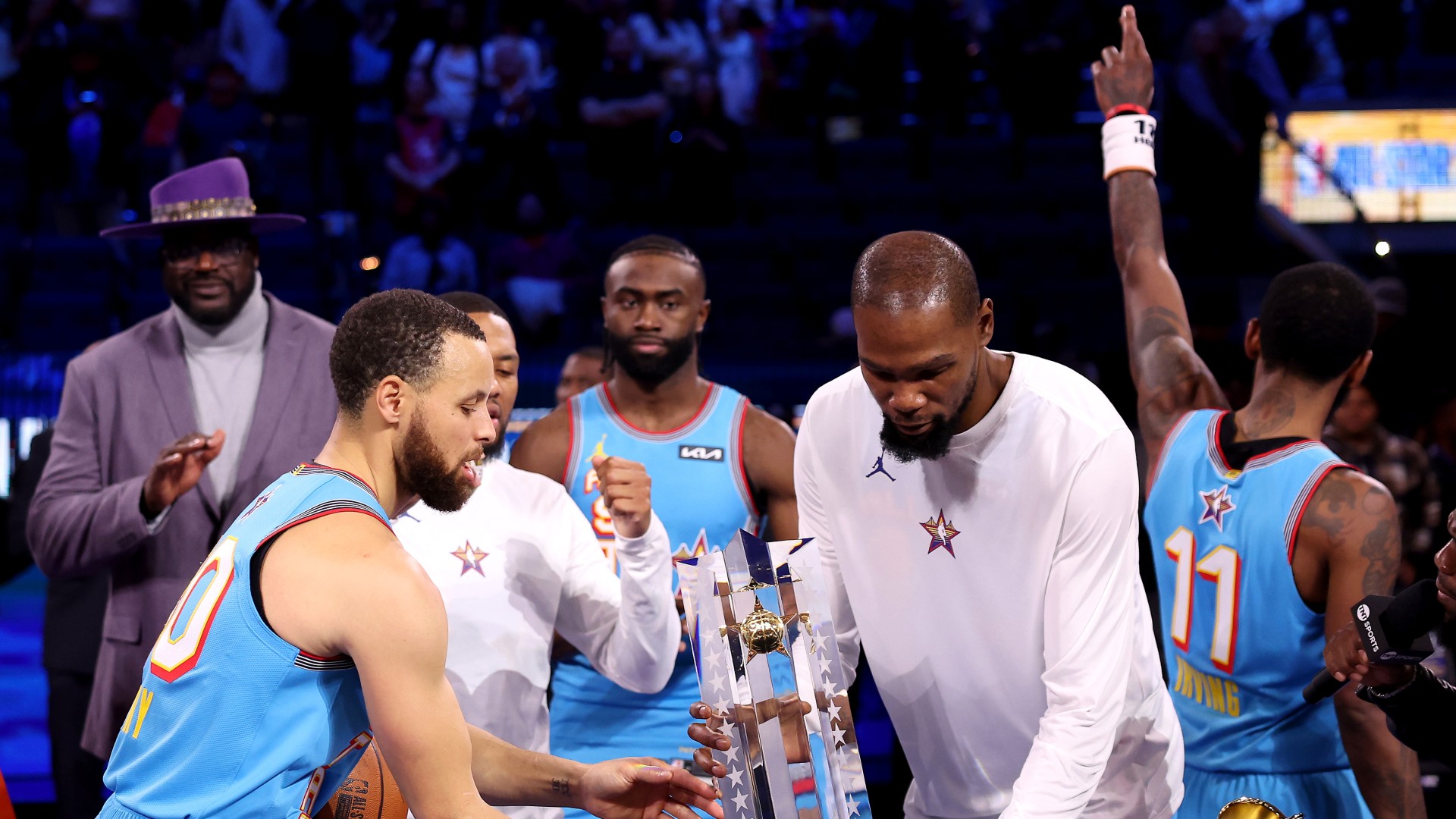 Sporty.com | Curry leads Shaq's OGs to All-Star win