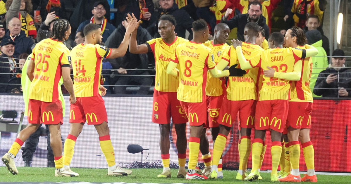 Lens make it eight straight wins to reclaim top spot in Ligue 1