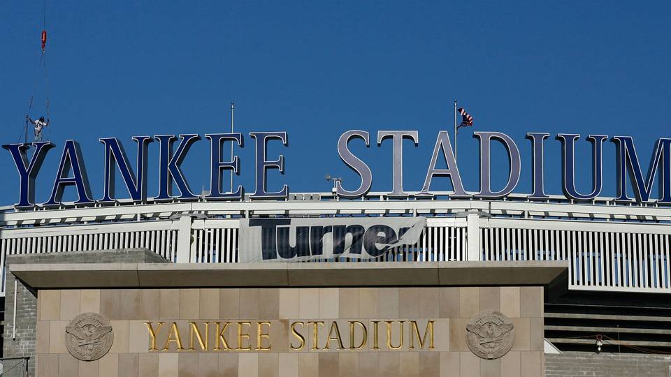 Reggie Jackson to auction off original 'Yankee Stadium' sign | MLB ...