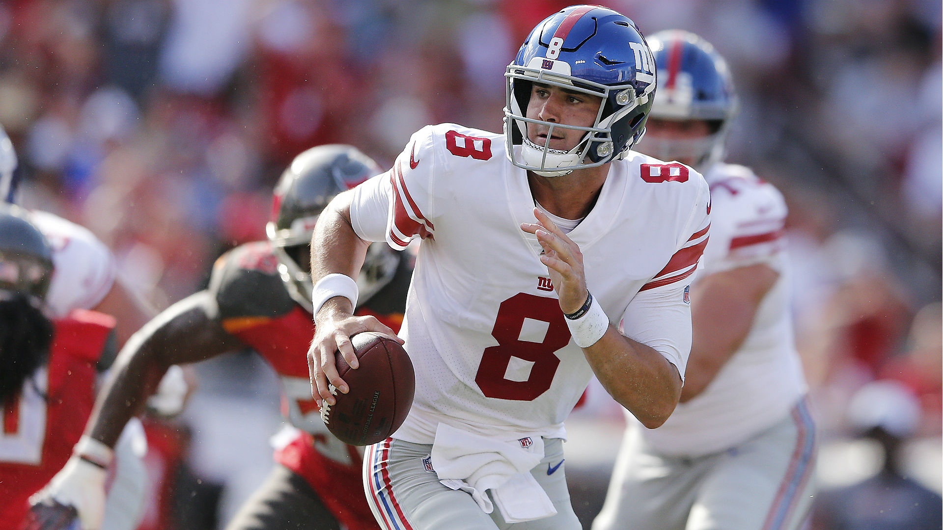 Giants win Daniel Jones' debut after Buccaneers miss last-second field ...