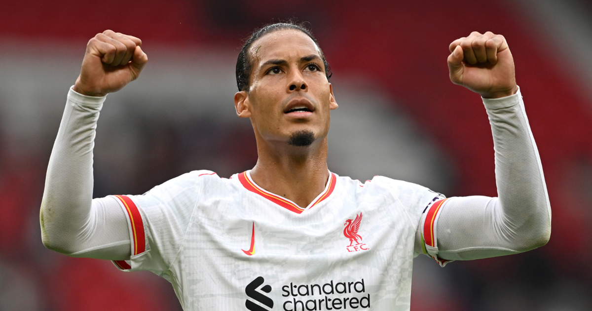 Van Dijk focused on 'achieving greatness' in Slot's debut season