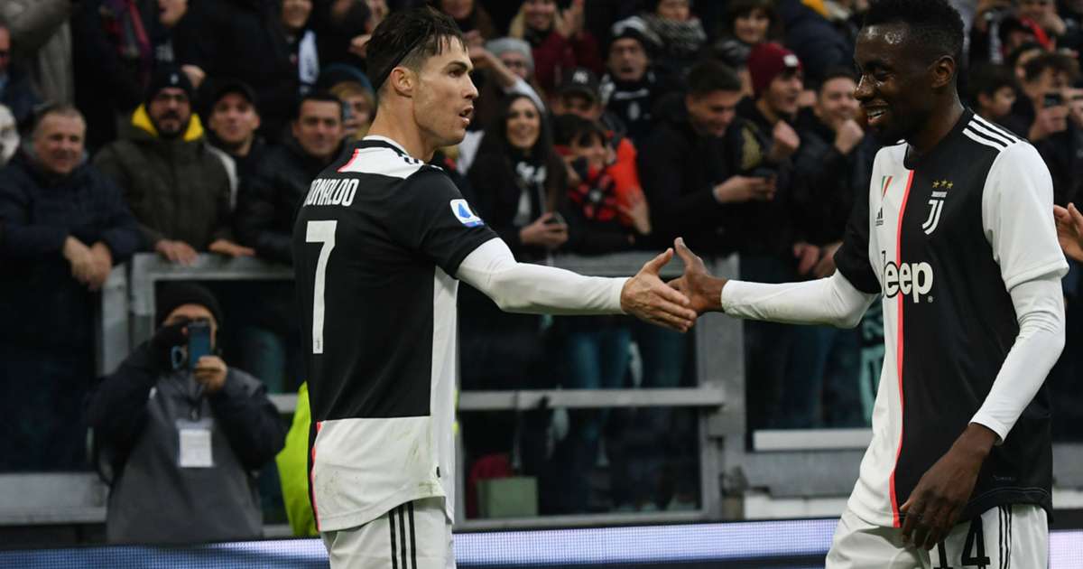 Ronaldo only player to reach 10 goals in each of past 15 seasons