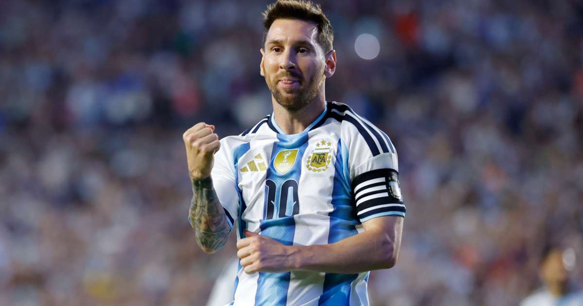 Argentina 3-0 Iceland: Messi returns with goal off the bench in final ...