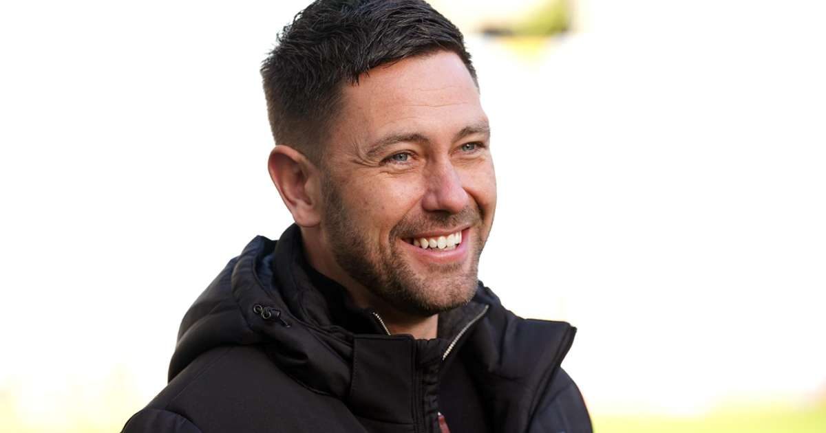 Des Buckingham delighted as Oxford return to play-off places