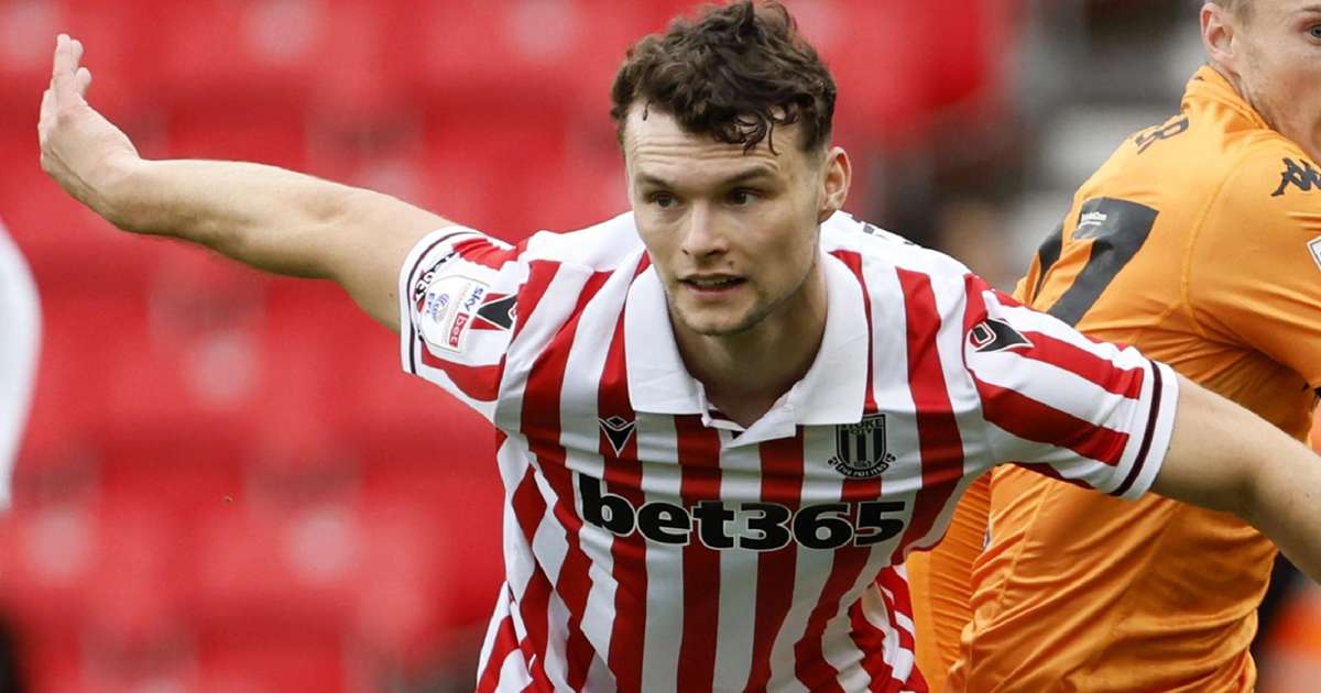 Luke McNally winner helps Stoke overcome Sunderland in hard-fought clash