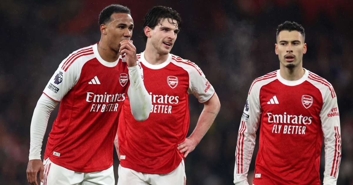 Arsenal 0-0 Liverpool: Premier League leaders miss chance to go eight ...