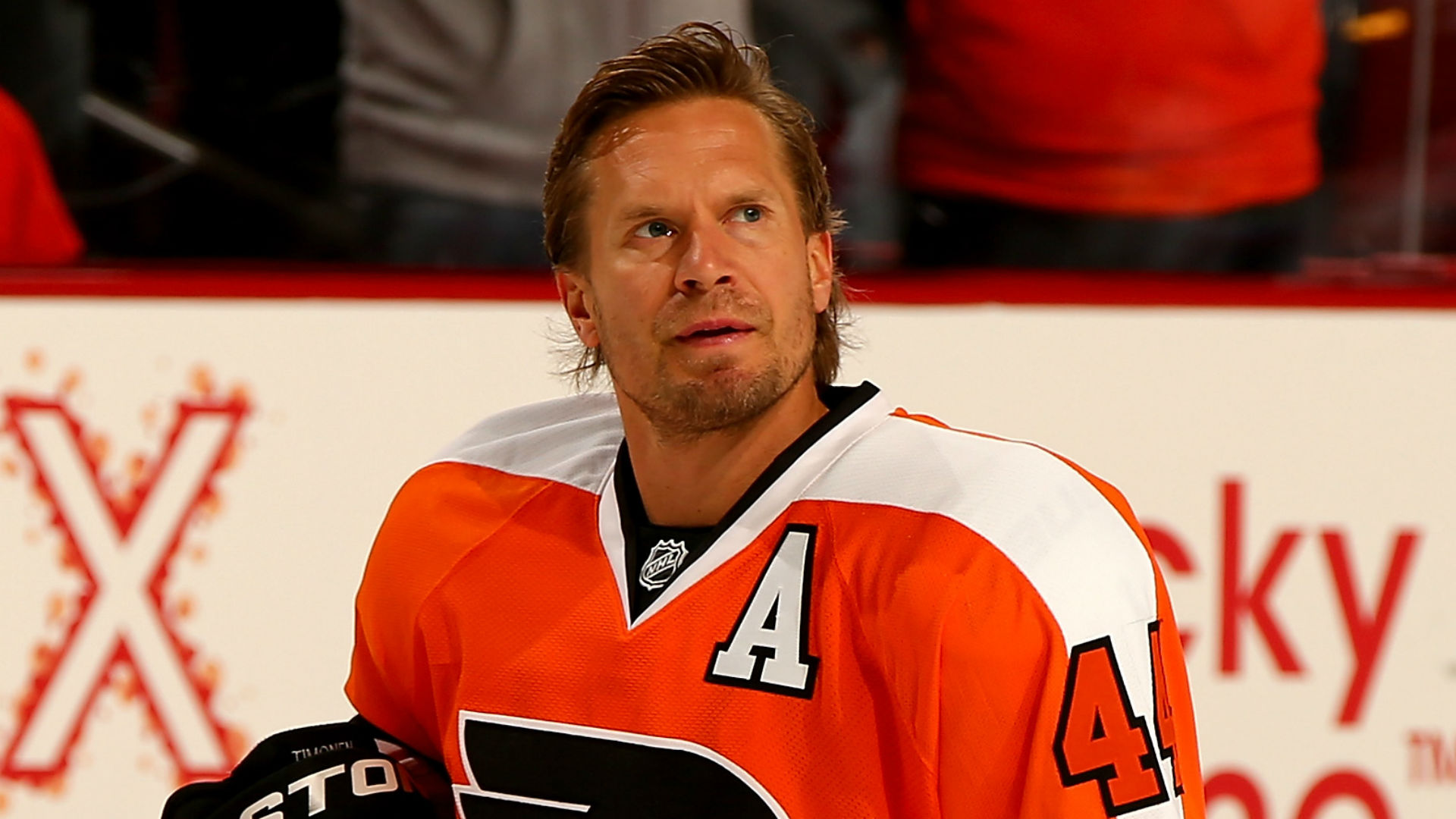 NHL trades: Flyers waste no time shipping Kimmo Timonen to Blackhawks ...