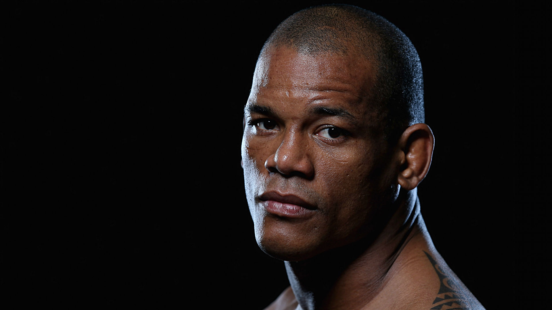 Top ranked Australian UFC welterweight fighter Hector Lombard tests ...
