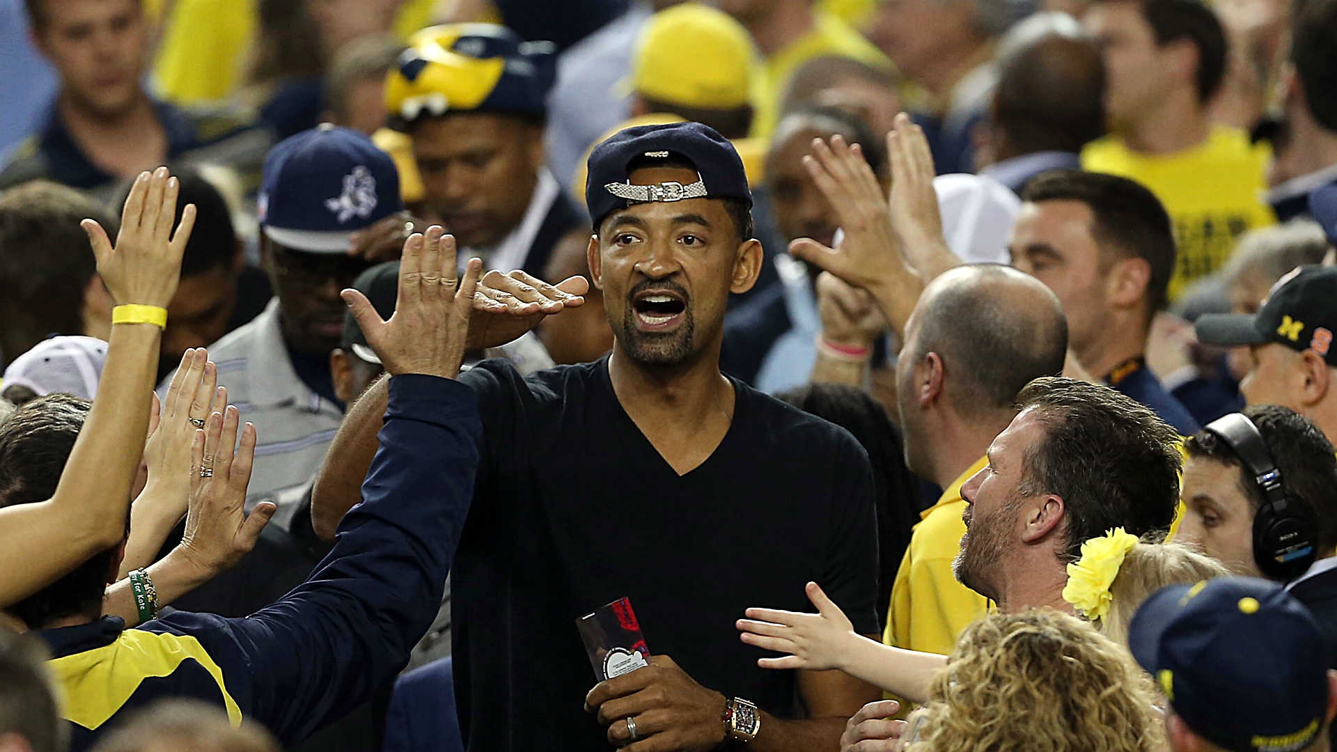 Fab Fiver Juwan Howard must defy history to excel as Michigan's new ...