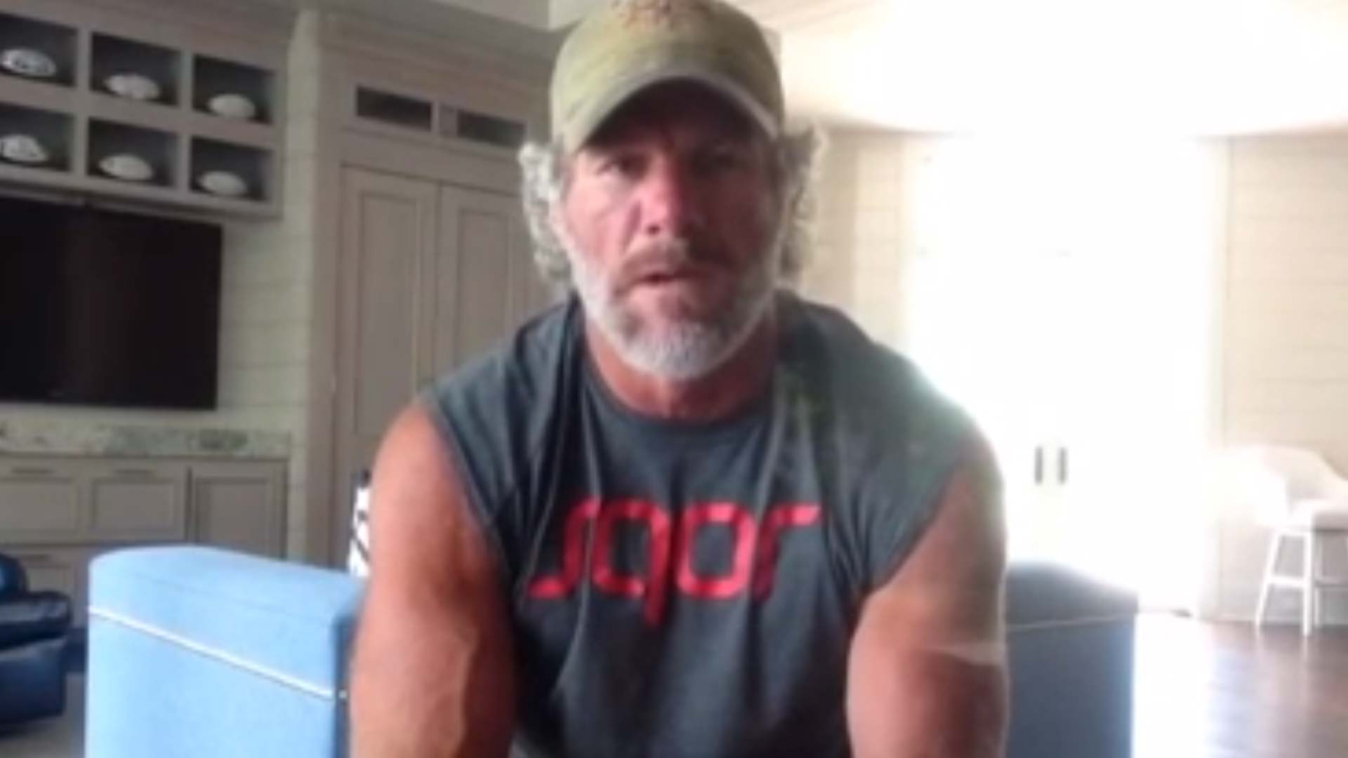 Brett Favre, still bearded and jacked, shares his NFL Draft thoughts ...