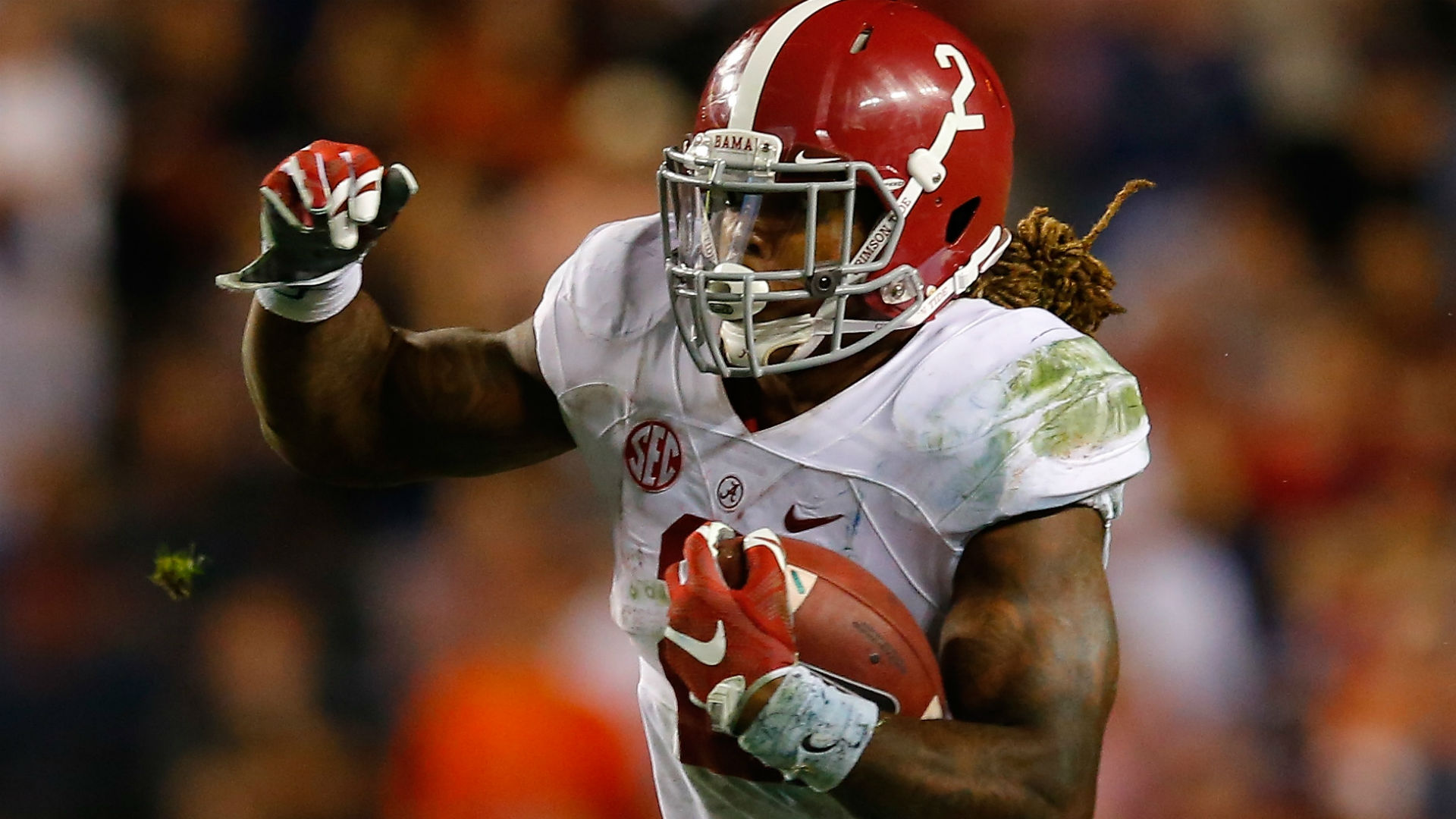 Alabama's greatest back, Derrick Henry, steamrolling his way to Heisman ...