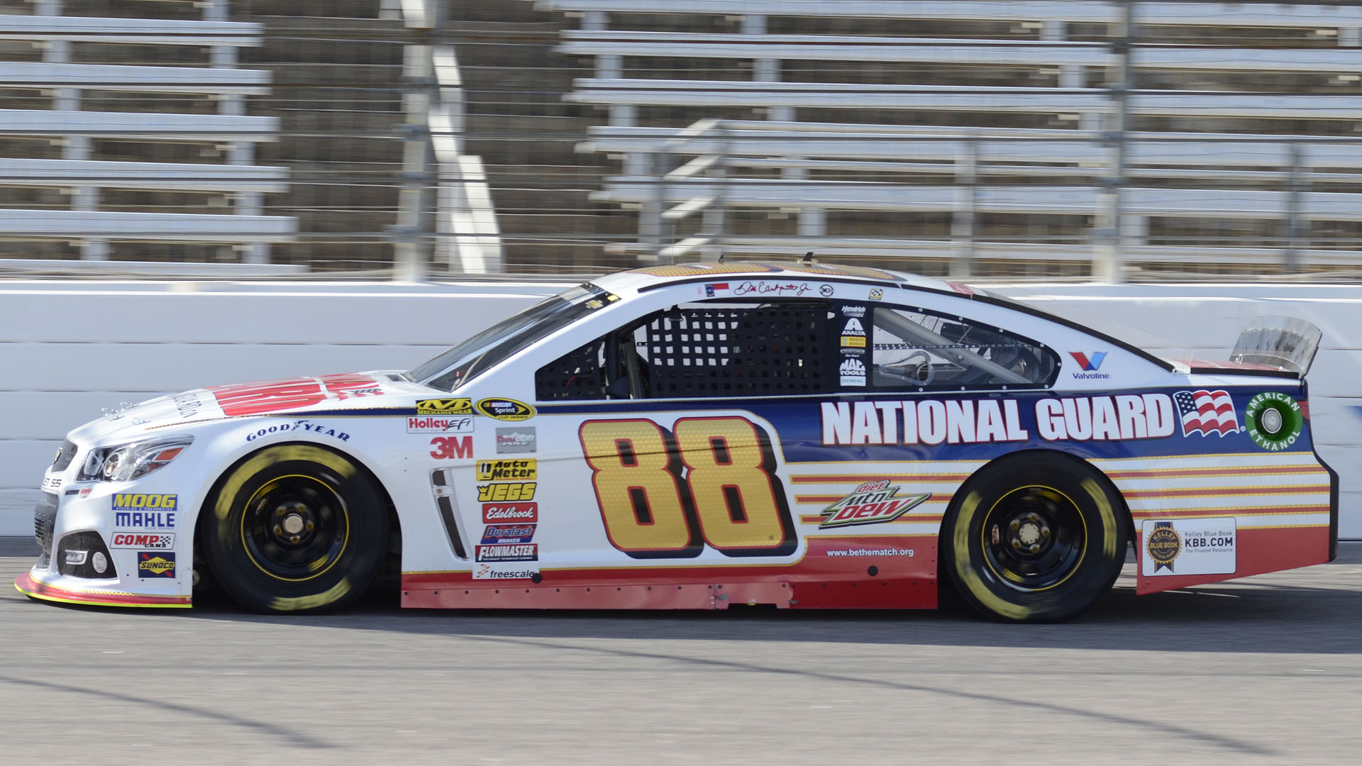 Dale Earnhardt Jr. tops 215 mph as speeds soar during Michigan test ...
