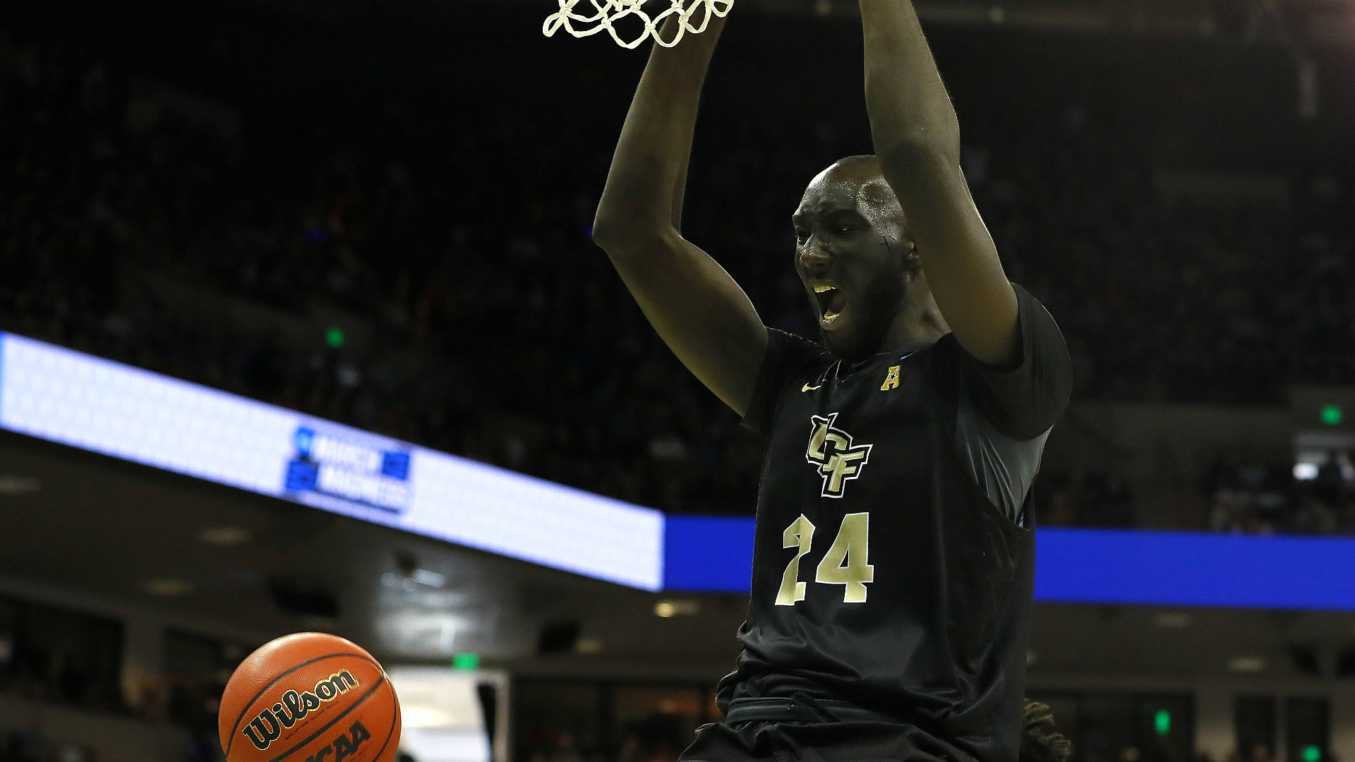Celtics' Tacko Fall is quickly becoming a Summer League sensation ...
